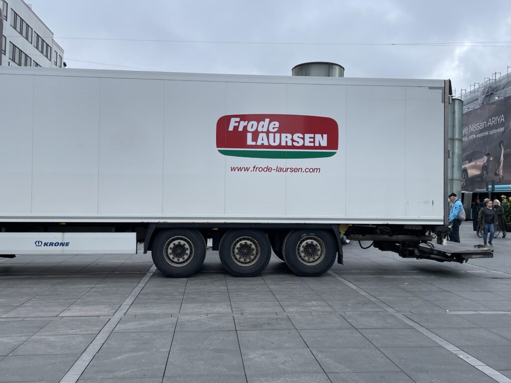 Til kamp mod madspild: Uddeler 100.000 stykker GRATIS brød