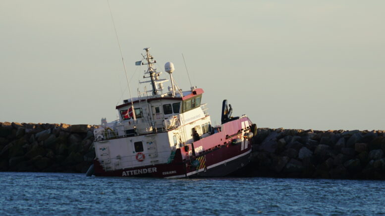 Skib gået på grund i Skagen: Sidder fast i molen