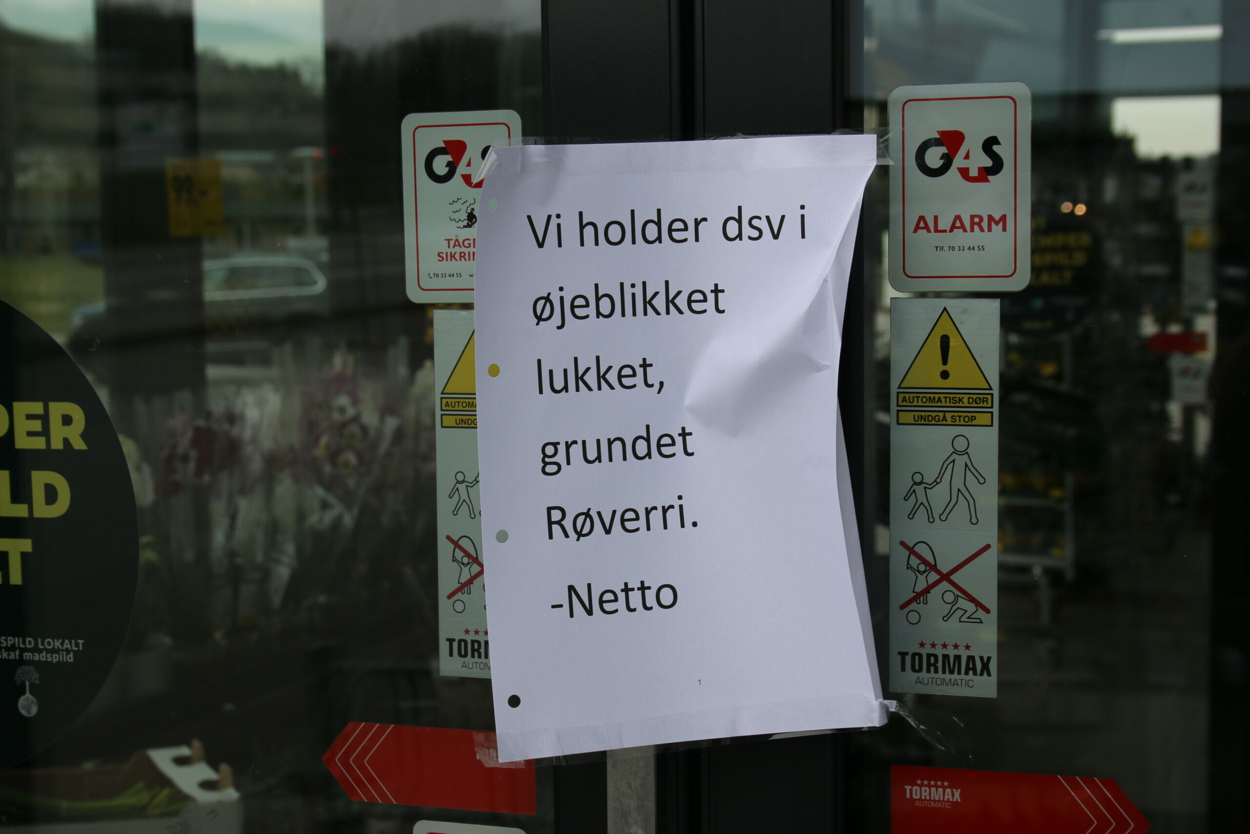 Kassedyk: Ældre mand nuppede pengene i kassen i Netto og cyklede sin vej