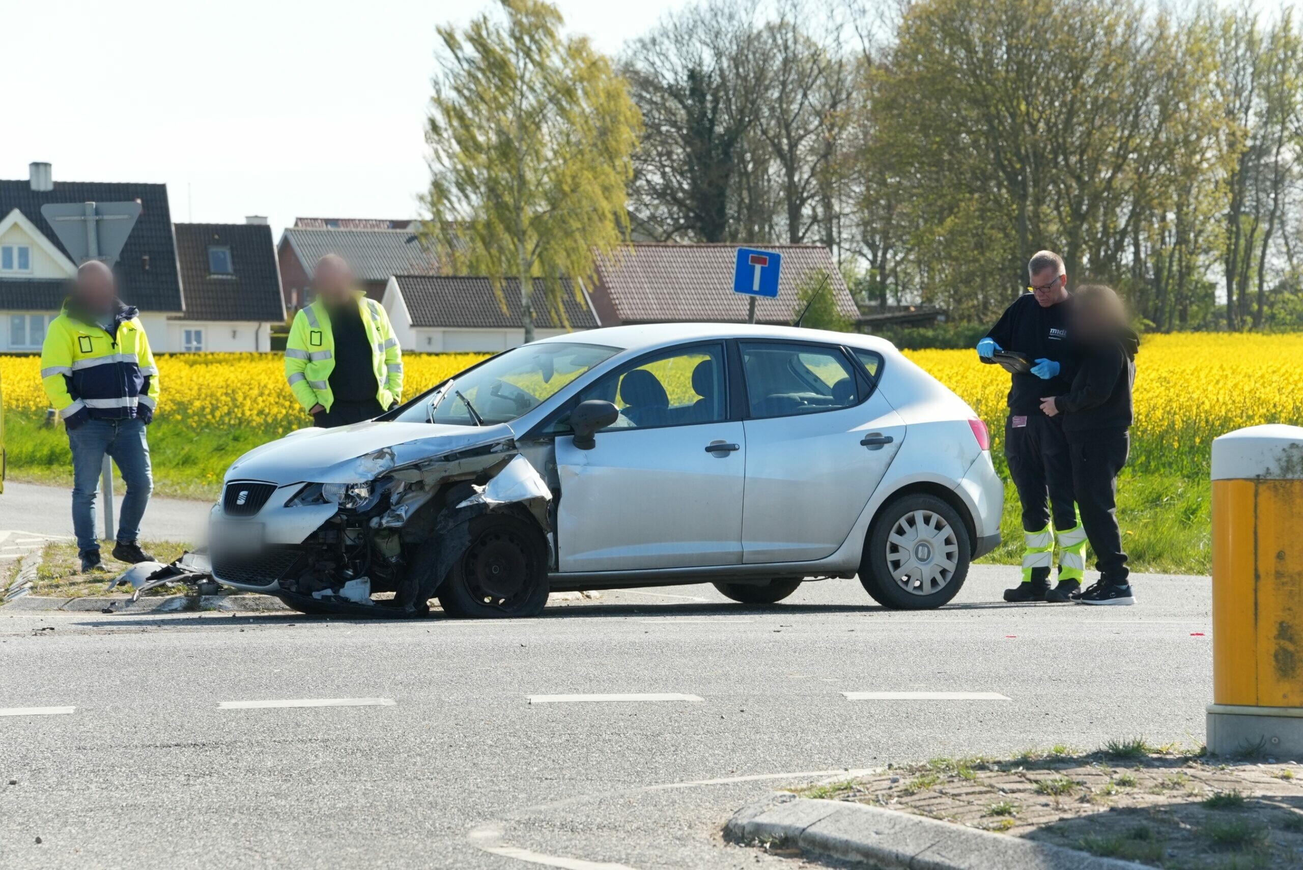Færdselsuheld: Bil kører op i en anden bil