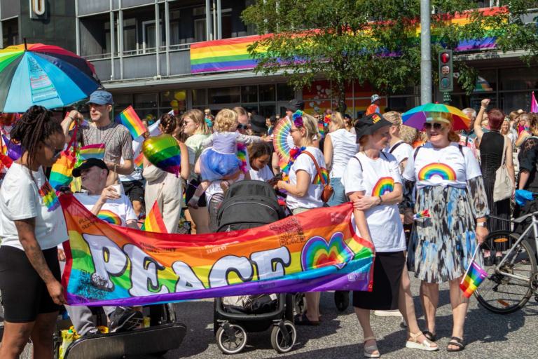 Galleri: Årets Pride Parade bliver fejret