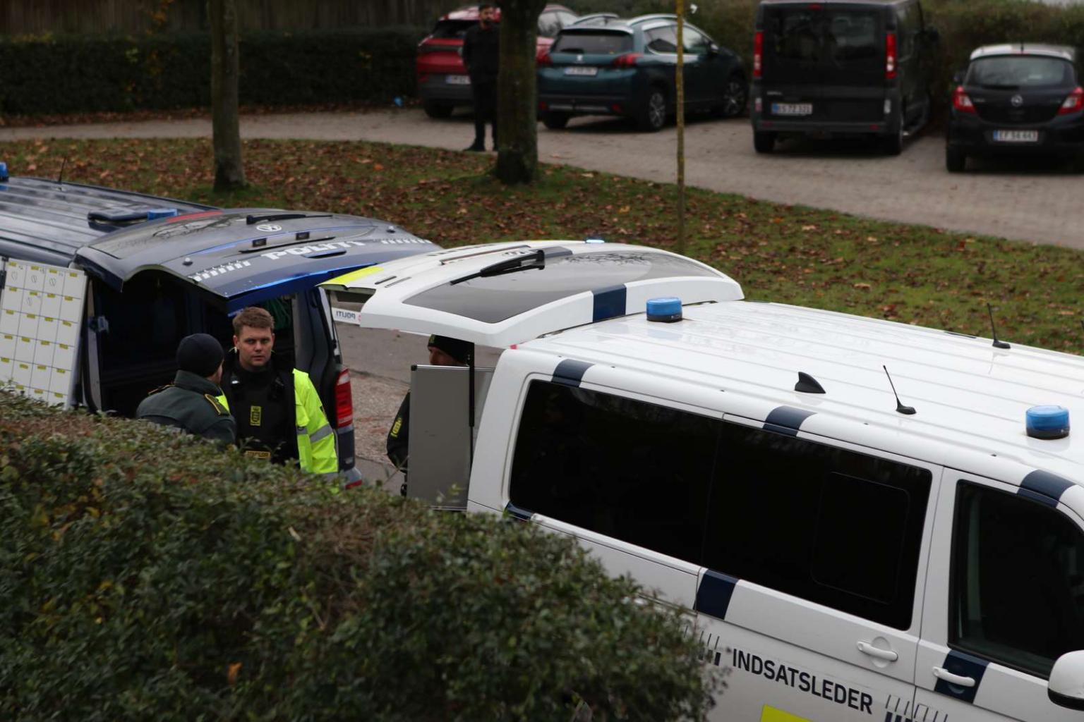 Person stukket ned på åben gade