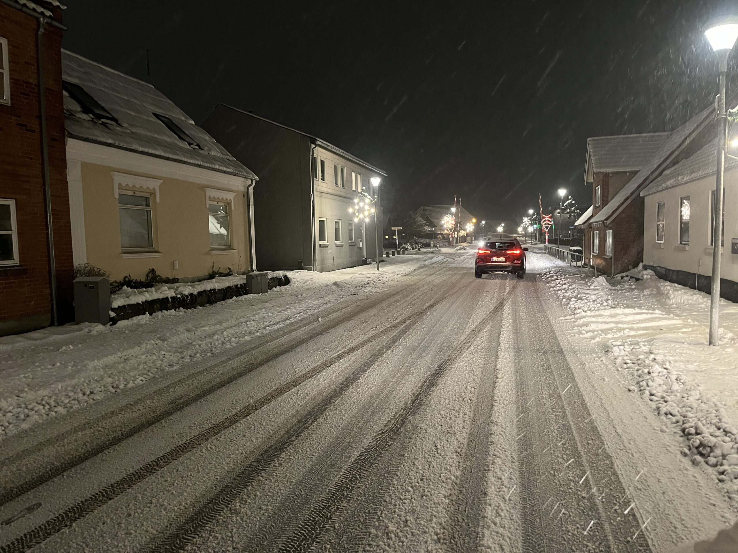 Sneen daler stadig over dele af landet