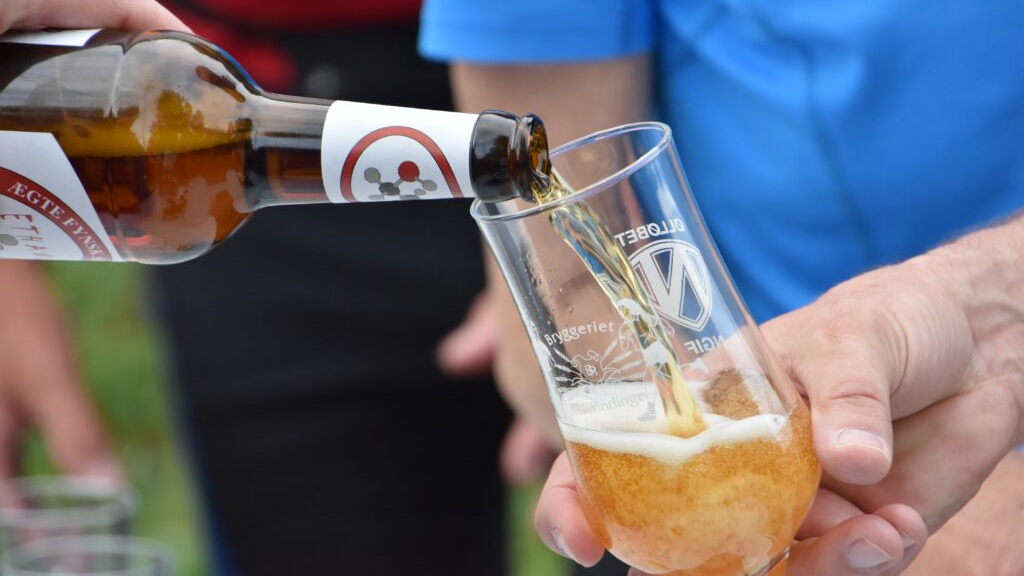 Dansk sanger afslører misbrug: 'Jeg var stiv det meste af tiden'