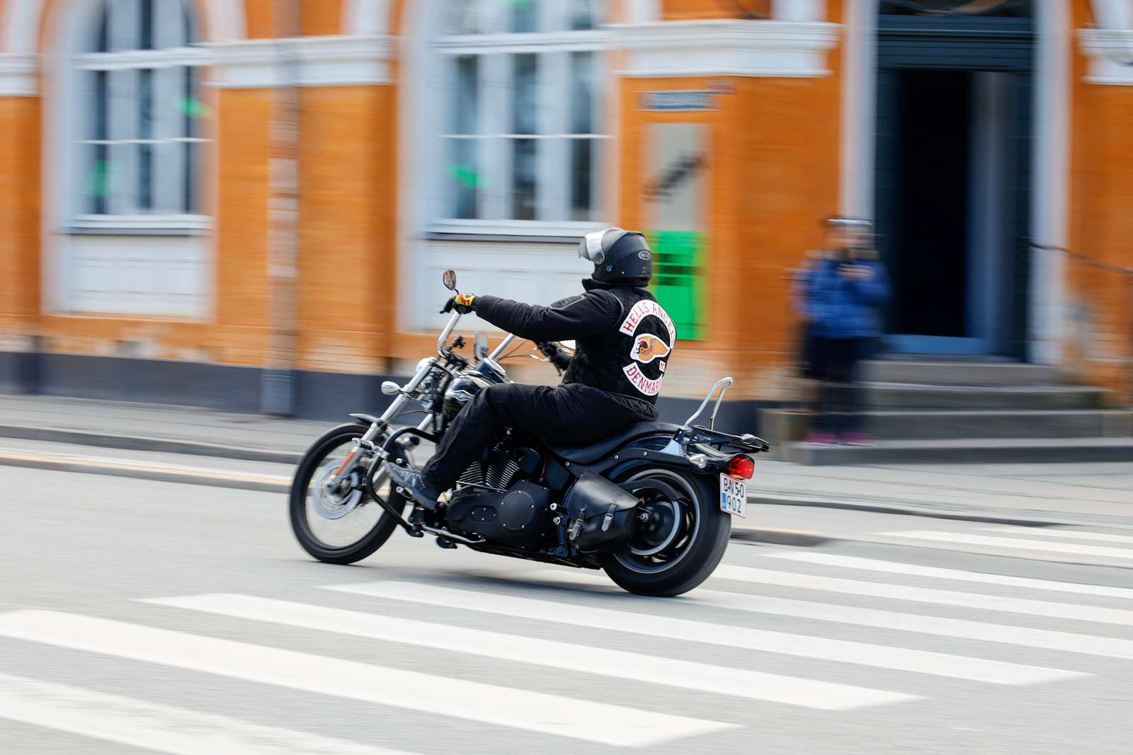Rocker begravet: Motorcyklerne buldrer ved Frederiksberg Kirke