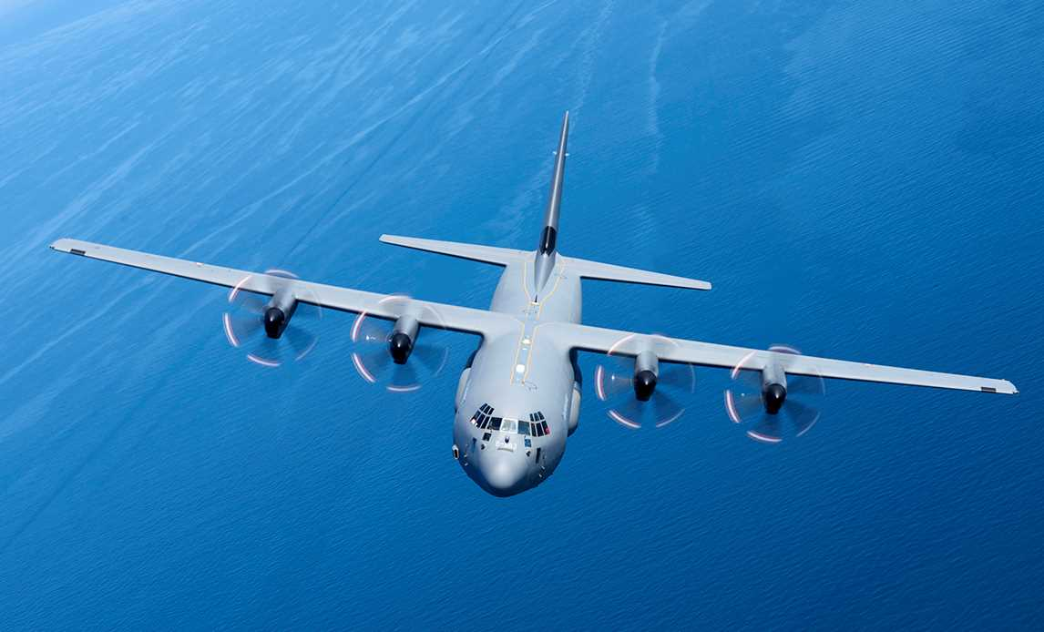 På denne strand vil Flyvevåbnets kæmpe Hercules-fly træne landing næste uge