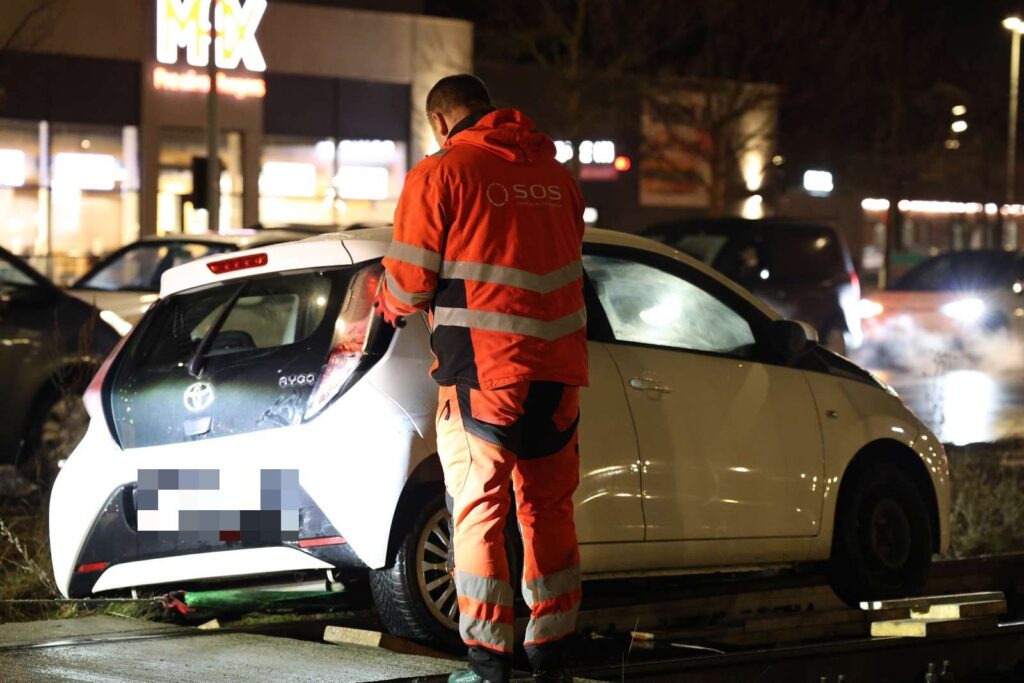 Vestegnen: Billist ender på skinnerne