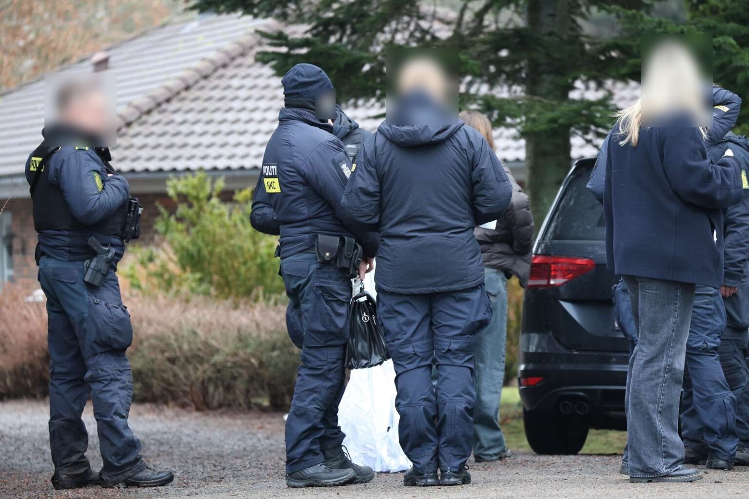 Forfærdelig tragedie på adresse: Ældre mand og kvinde død af skud