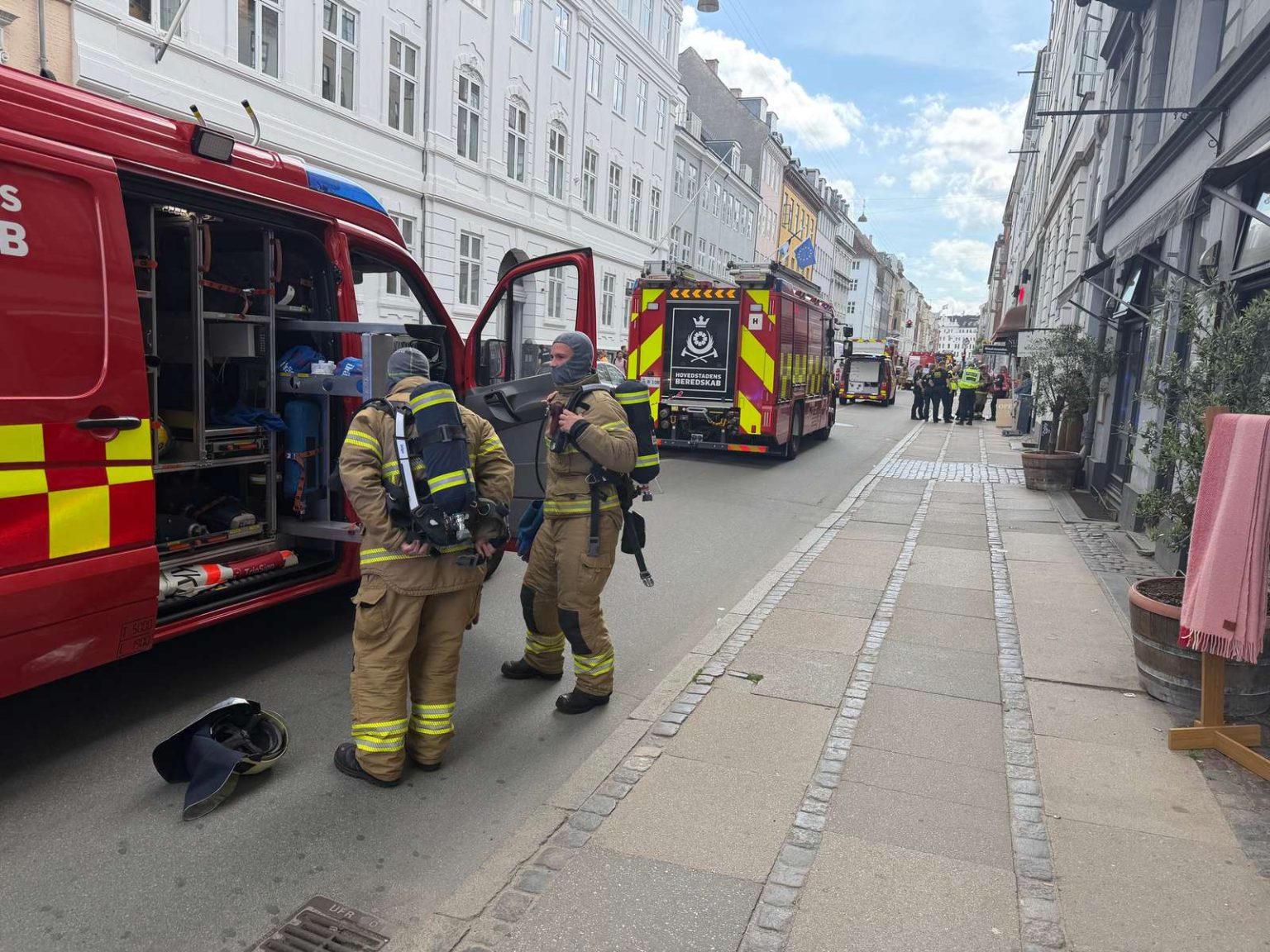 LIGE NU: Stor redningsaktion og evakuering i København