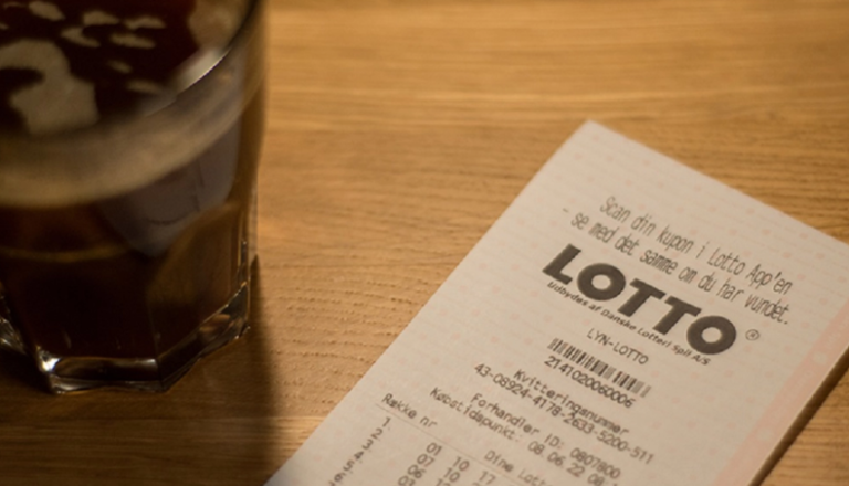 Historisk lotto-vinder efterlyst af Danske Spil: Her er den heldige ...